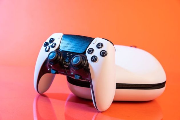 PS5 : la nouvelle manette personnalisable DualSense Edge est enfin ...